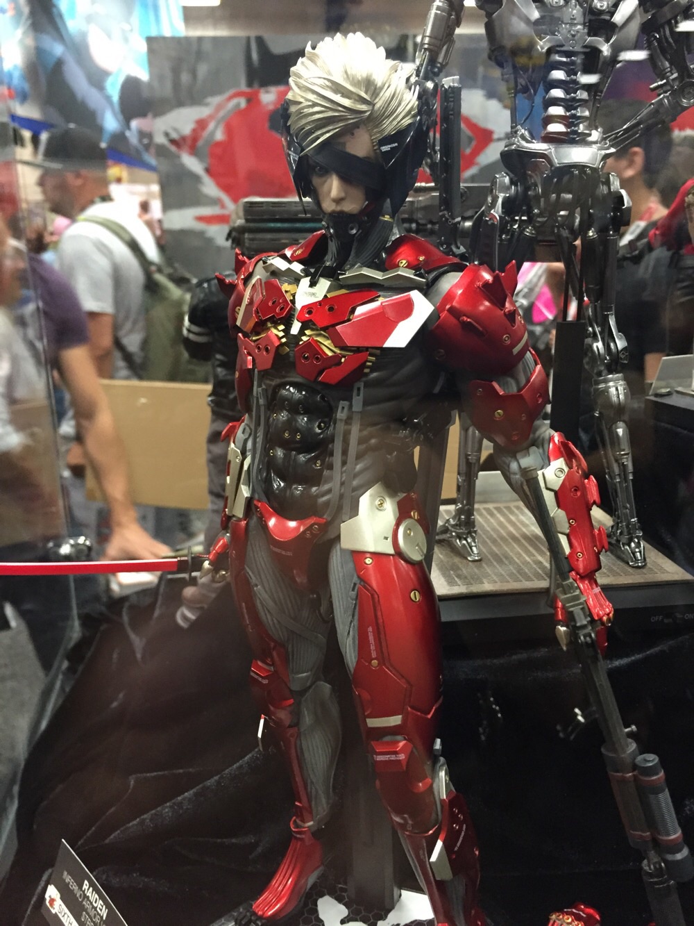 Raiden 'Inferno Edition' (Metal Gear Rising: Revengeance) - 1/6 Scale ...
